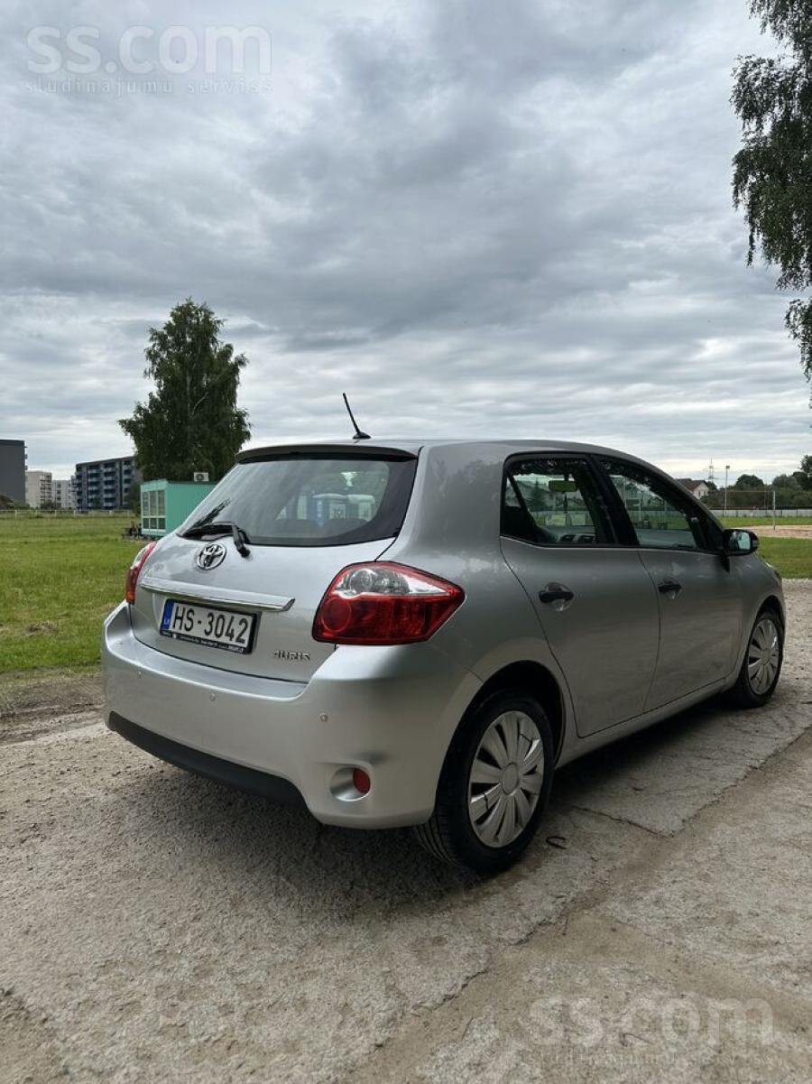 Toyota Auris 2011 Rīga, ar dzinēja tilpumu 1.30 L un nobraukumu 158 tūkst. km par 3750 €, foto 4 vietnē AUTOMOTO.COM.LV