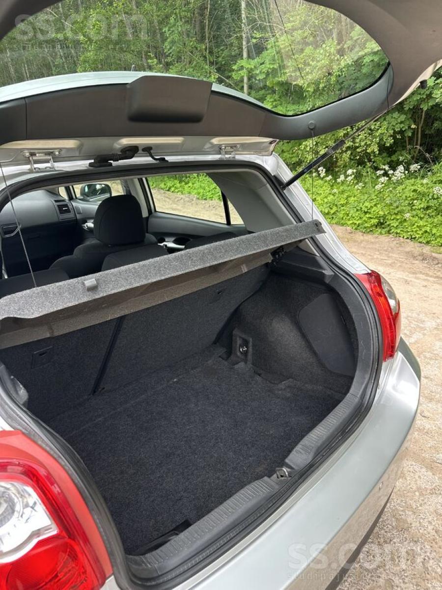 Toyota Auris 2011 Rīga, ar dzinēja tilpumu 1.30 L un nobraukumu 158 tūkst. km par 3750 €, foto 9 vietnē AUTOMOTO.COM.LV