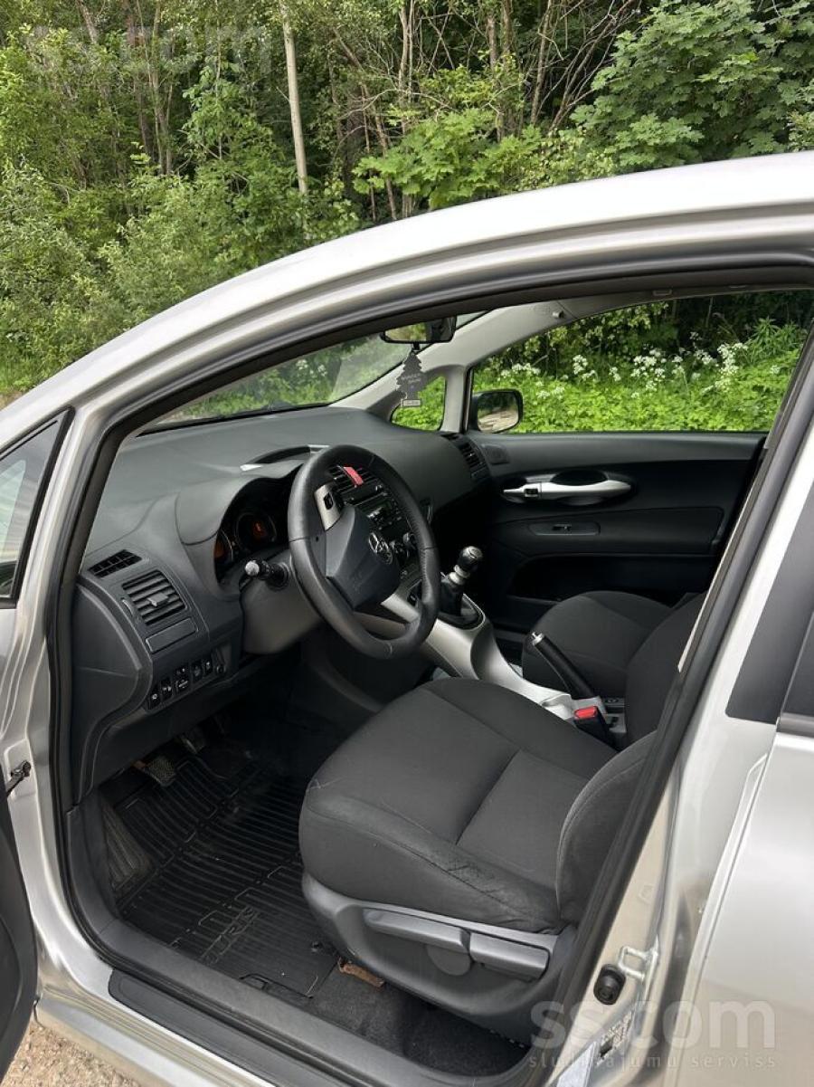 Toyota Auris 2011 Rīga, ar dzinēja tilpumu 1.30 L un nobraukumu 158 tūkst. km par 3750 €, foto 13 vietnē AUTOMOTO.COM.LV
