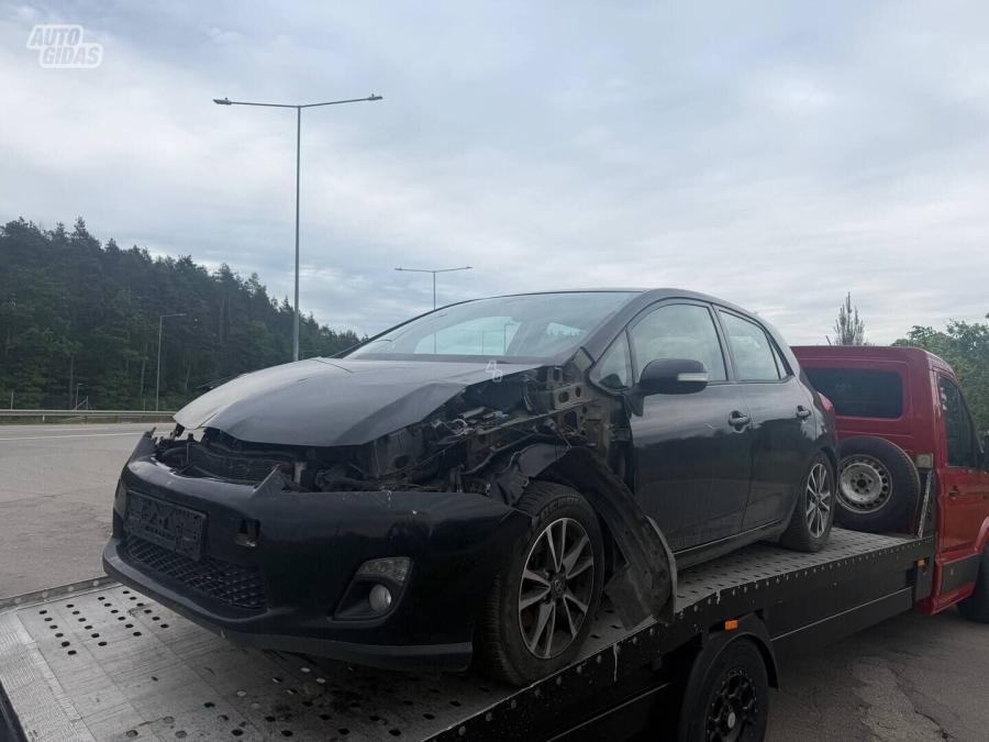 Toyota Auris 2011 in Vilnius, with an engine capacity of 1.80 L and mileage of 230 thousand km for 2200 €, photo 5 on AUTOMOTO.COM.LV