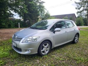 Toyota Auris 2011 Jurbarkas, ar dzinēja tilpumu 1.40 L un nobraukumu 200 tūkst. km par 2600 €, foto 5 vietnē AUTOMOTO.COM.LV