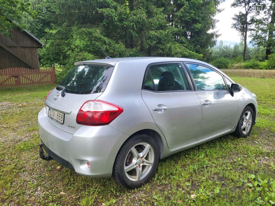 Toyota Auris 2011 Jurbarkas, ar dzinēja tilpumu 1.40 L un nobraukumu 200 tūkst. km par 2600 €, foto 10 vietnē AUTOMOTO.COM.LV