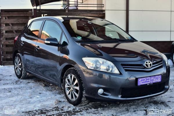 Toyota Auris 2012 in Kretinga, with an engine capacity of 2.00 L and mileage of 110 thousand km for 4950 €, photo 5 on AUTOMOTO.COM.LV
