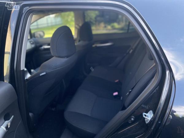 Toyota Auris 2012 Tauragė, ar dzinēja tilpumu 1.40 L un nobraukumu 250 tūkst. km par 3400 €, foto 5 vietnē AUTOMOTO.COM.LV
