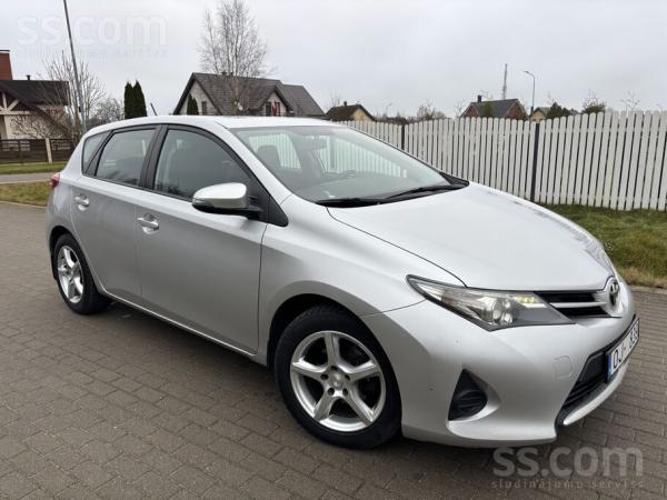 Toyota Auris 2013 Valmiera, ar dzinēja tilpumu 1.40 L un nobraukumu 294 tūkst. km par 4350 €, foto 6 vietnē AUTOMOTO.COM.LV