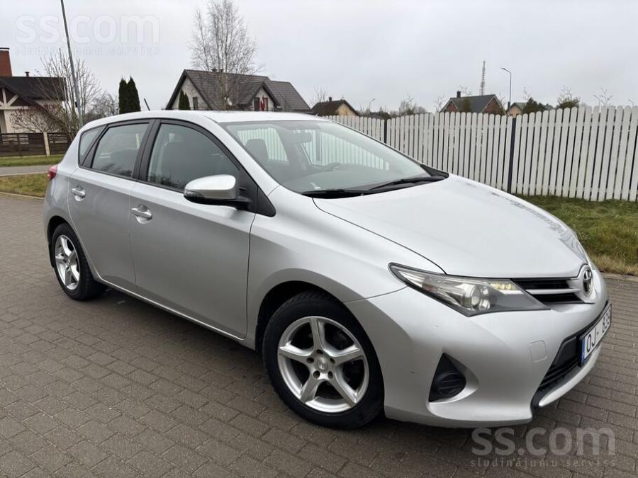Toyota Auris 2013 Valmiera, ar dzinēja tilpumu 1.40 L un nobraukumu 294 tūkst. km par 4350 €, foto 6 vietnē AUTOMOTO.COM.LV