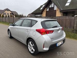 Toyota Auris 2013 Valmiera, ar dzinēja tilpumu 1.40 L un nobraukumu 294 tūkst. km par 4350 €, foto 12 vietnē AUTOMOTO.COM.LV