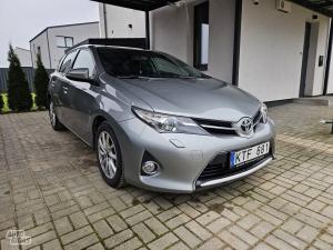 Toyota Auris 2013 Viļņa, ar dzinēja tilpumu 1.60 L un nobraukumu 184 tūkst. km par 6600 €, foto 6 vietnē AUTOMOTO.COM.LV
