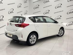 Toyota Auris 2013 Viļņa, ar dzinēja tilpumu 1.80 L un nobraukumu 302 tūkst. km par 6900 €, foto 2 vietnē AUTOMOTO.COM.LV
