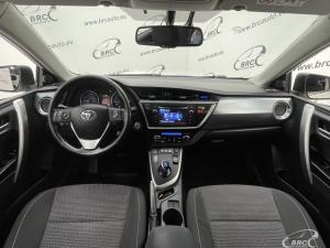 Toyota Auris 2013 Viļņa, ar dzinēja tilpumu 1.80 L un nobraukumu 302 tūkst. km par 6900 €, foto 3 vietnē AUTOMOTO.COM.LV