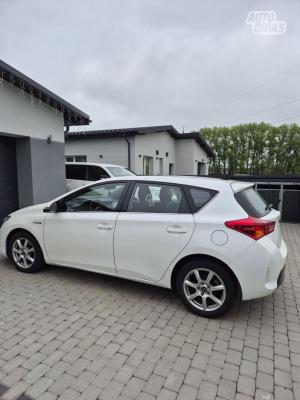 Toyota Auris 2013 in Panevezys, with an engine capacity of 1.80 L and mileage of 240 thousand km for 8500 €, photo  on AUTOMOTO.COM.LV