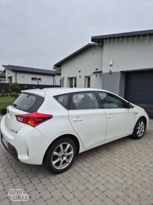 Toyota Auris 2013 in Panevezys, with an engine capacity of 1.80 L and mileage of 240 thousand km for 8500 €, photo 4 on AUTOMOTO.COM.LV