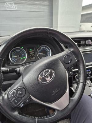 Toyota Auris 2013 in Panevezys, with an engine capacity of 1.80 L and mileage of 240 thousand km for 8500 €, photo 8 on AUTOMOTO.COM.LV