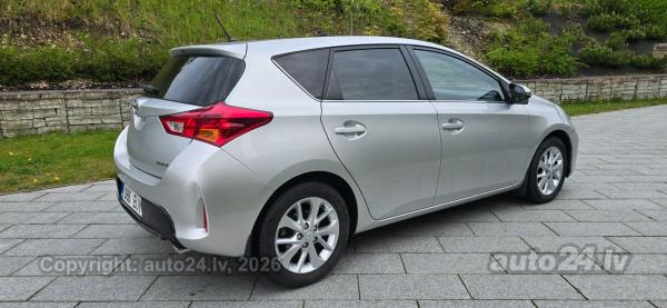 Toyota Auris 2013 in Rakvere, with an engine capacity of 1.60 L and mileage of 185 thousand km for 7300 €, photo 2 on AUTOMOTO.COM.LV