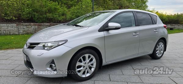 Toyota Auris 2013 in Rakvere, with an engine capacity of 1.60 L and mileage of 185 thousand km for 7300 €, photo 4 on AUTOMOTO.COM.LV