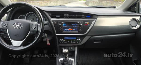 Toyota Auris 2013 in Rakvere, with an engine capacity of 1.60 L and mileage of 185 thousand km for 7300 €, photo 8 on AUTOMOTO.COM.LV
