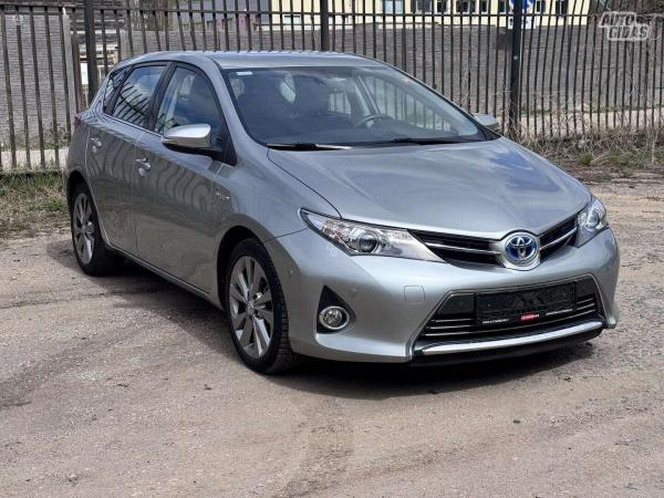 Toyota Auris 2013 Viļņa, ar dzinēja tilpumu 1.80 L un nobraukumu 44 tūkst. km par 12350 €, foto 4 vietnē AUTOMOTO.COM.LV