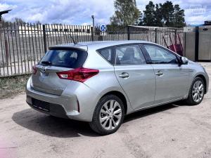 Toyota Auris 2013 Viļņa, ar dzinēja tilpumu 1.80 L un nobraukumu 44 tūkst. km par 12350 €, foto 7 vietnē AUTOMOTO.COM.LV