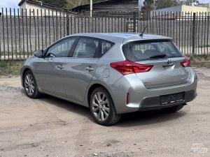 Toyota Auris 2013 Viļņa, ar dzinēja tilpumu 1.80 L un nobraukumu 44 tūkst. km par 12350 €, foto 9 vietnē AUTOMOTO.COM.LV
