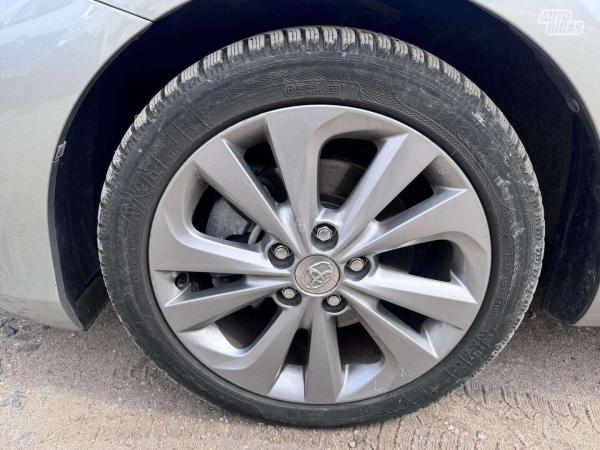 Toyota Auris 2013 Viļņa, ar dzinēja tilpumu 1.80 L un nobraukumu 44 tūkst. km par 12350 €, foto 10 vietnē AUTOMOTO.COM.LV