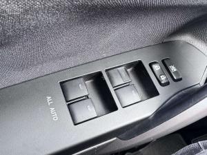 Toyota Auris 2013 Viļņa, ar dzinēja tilpumu 1.80 L un nobraukumu 44 tūkst. km par 12350 €, foto 19 vietnē AUTOMOTO.COM.LV