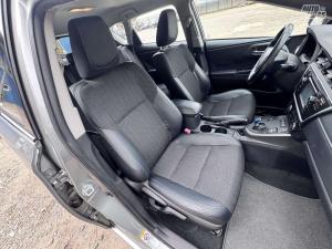 Toyota Auris 2013 Viļņa, ar dzinēja tilpumu 1.80 L un nobraukumu 44 tūkst. km par 12350 €, foto 23 vietnē AUTOMOTO.COM.LV