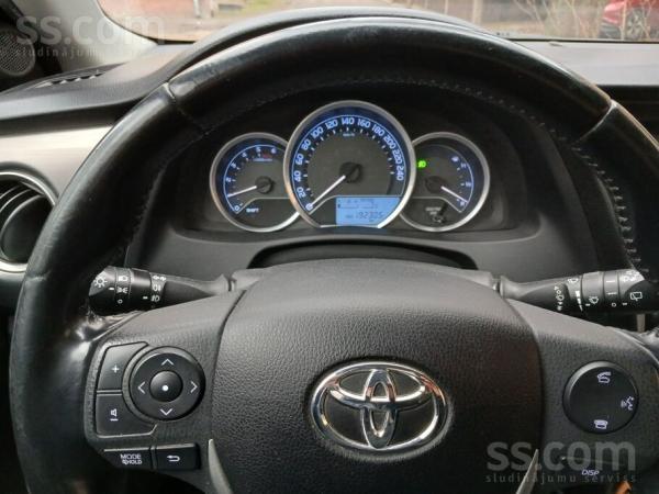 Toyota Auris 2014 Rīga, ar dzinēja tilpumu 1.40 L un nobraukumu 192 tūkst. km par 11350 €, foto 7 vietnē AUTOMOTO.COM.LV