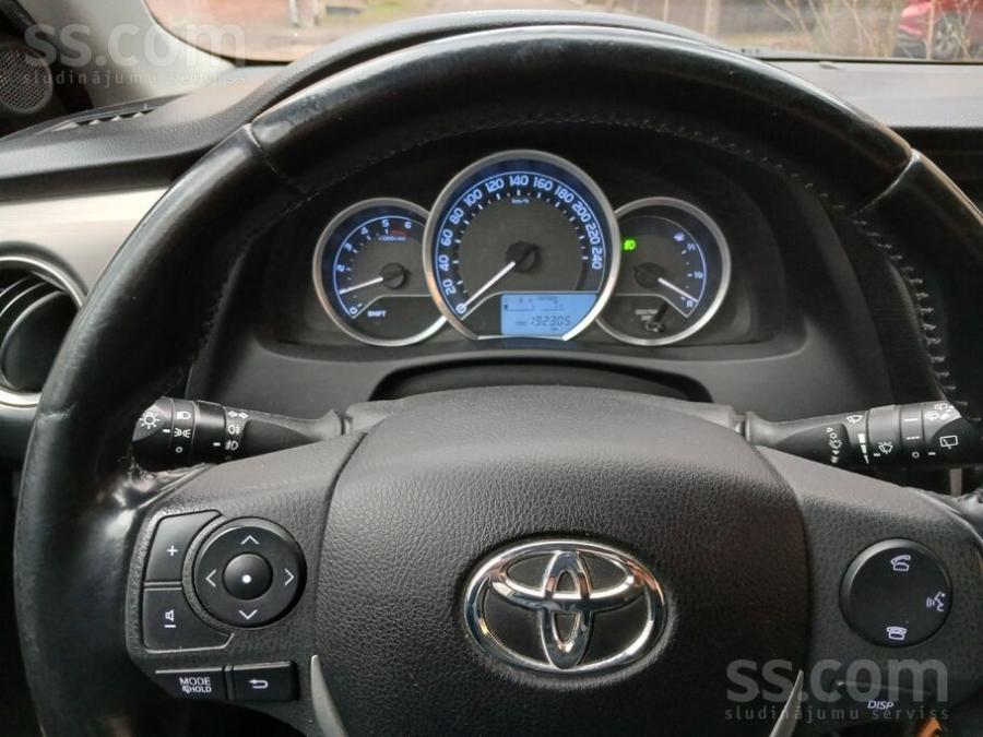 Toyota Auris 2014 Rīga, ar dzinēja tilpumu 1.40 L un nobraukumu 192 tūkst. km par 11350 €, foto 7 vietnē AUTOMOTO.COM.LV