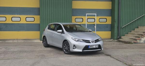 Toyota Auris 2014 Kauņa, ar dzinēja tilpumu 1.60 L un nobraukumu 301 tūkst. km par 7200 €, foto 1 vietnē AUTOMOTO.COM.LV