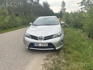 Тойота Аурис 2014 в Рига, объемом двигателя 1.40 л и пробегом 210 тыс. км за 4300 €, фото 7 на AUTOMOTO.COM.LV