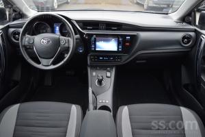Toyota Auris 2016 Rīga, ar dzinēja tilpumu 1.80 L un nobraukumu 97 tūkst. km par 12900 €, foto 4 vietnē AUTOMOTO.COM.LV