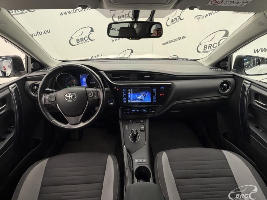Toyota Auris 2016 Viļņa, ar dzinēja tilpumu 1.80 L un nobraukumu 186 tūkst. km par 10900 €, foto 4 vietnē AUTOMOTO.COM.LV