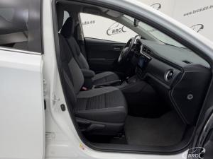 Toyota Auris 2016 Viļņa, ar dzinēja tilpumu 1.80 L un nobraukumu 186 tūkst. km par 10900 €, foto 5 vietnē AUTOMOTO.COM.LV