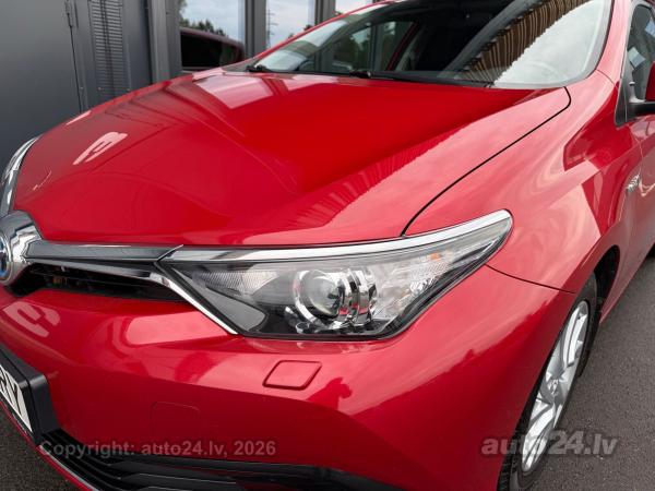 Toyota Auris 2016 Tallina, ar dzinēja tilpumu 1.80 L un nobraukumu 106 tūkst. km par 12990 €, foto 3 vietnē AUTOMOTO.COM.LV
