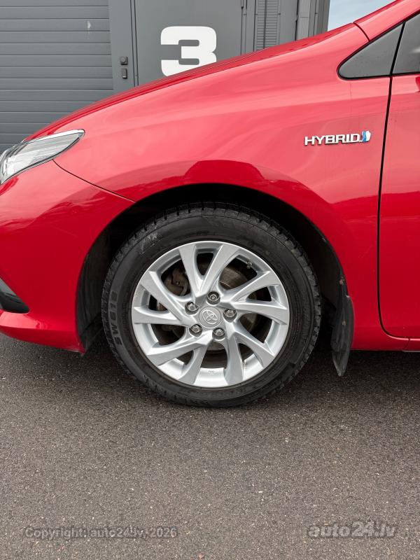 Toyota Auris 2016 Tallina, ar dzinēja tilpumu 1.80 L un nobraukumu 106 tūkst. km par 12990 €, foto 6 vietnē AUTOMOTO.COM.LV