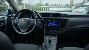 Toyota Auris 2016 in Vilnius, with an engine capacity of 1.80 L and mileage of 207 thousand km for 11000 €, photo 5 on AUTOMOTO.COM.LV