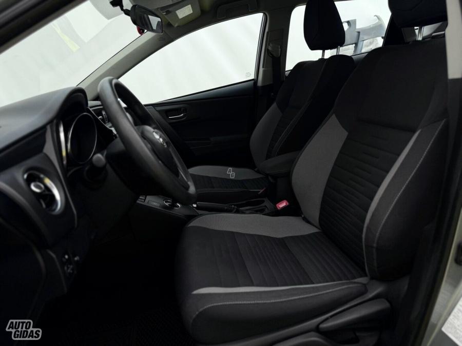 Тойота Аурис 2016 в Авиженяй, объемом двигателя 1.80 л и пробегом 124 тыс. км за 11200 €, фото 11 на AUTOMOTO.COM.LV