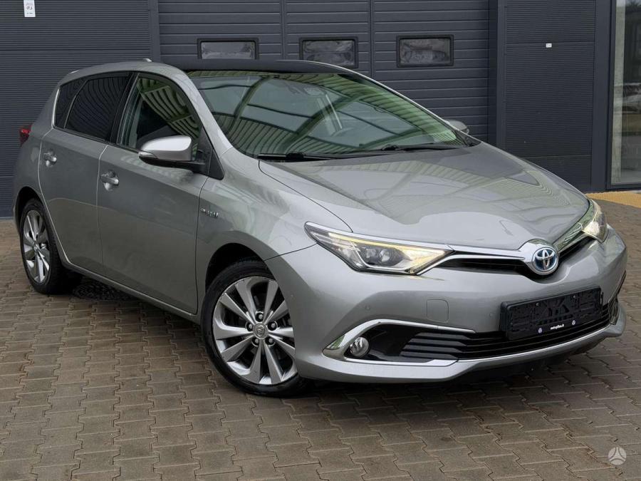 Toyota Auris 2016 in Vilnius, with an engine capacity of 1.80 L and mileage of 186 thousand km for 12666 €, photo 9 on AUTOMOTO.COM.LV
