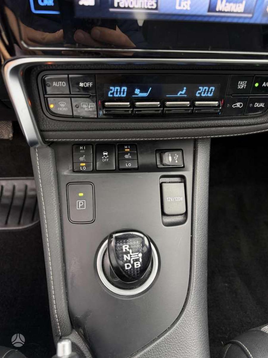 Toyota Auris 2016 in Vilnius, with an engine capacity of 1.80 L and mileage of 186 thousand km for 12666 €, photo 20 on AUTOMOTO.COM.LV
