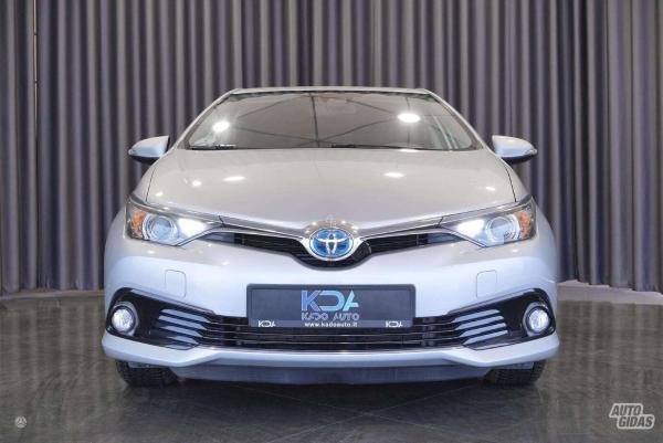 Toyota Auris 2017 in Marijampole, with an engine capacity of 1.80 L and mileage of 112 thousand km for 11950 €, photo 3 on AUTOMOTO.COM.LV