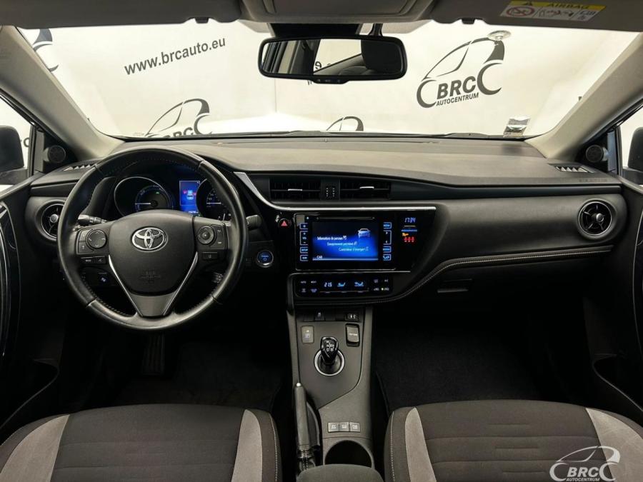 Toyota Auris 2017 in Vilnius, with an engine capacity of 1.80 L and mileage of 157 thousand km for 11500 €, photo 4 on AUTOMOTO.COM.LV