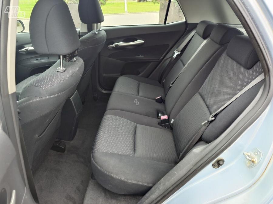 Toyota Auris 2017 in Taurage, with an engine capacity of 2.00 L and mileage of 247 thousand km for 4500 €, photo 9 on AUTOMOTO.COM.LV