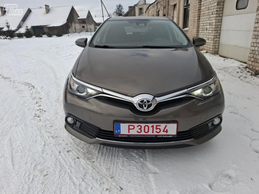 Toyota Auris 2018 in Prienai, with an engine capacity of 1.60 L and mileage of 63 thousand km for 9750 €, photo 1 on AUTOMOTO.COM.LV
