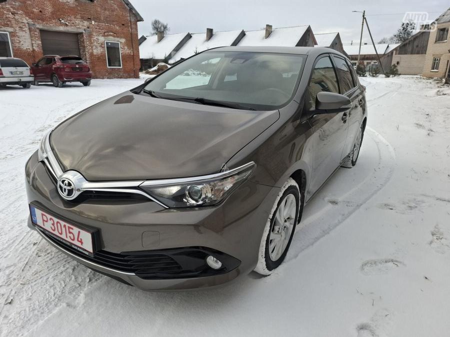 Toyota Auris 2018 in Prienai, with an engine capacity of 1.60 L and mileage of 63 thousand km for 9750 €, photo 9 on AUTOMOTO.COM.LV