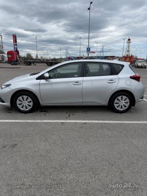 Toyota Auris 2018 in Tallinn, with an engine capacity of 1.60 L and mileage of 160 thousand km for 10800 €, photo 5 on AUTOMOTO.COM.LV