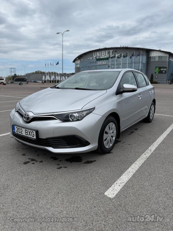 Toyota Auris 2018 in Tallinn, with an engine capacity of 1.60 L and mileage of 160 thousand km for 10800 €, photo 7 on AUTOMOTO.COM.LV