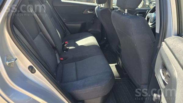 Toyota Auris 2018 Rīga, ar dzinēja tilpumu 1.80 L un nobraukumu 221 tūkst. km par 9000 €, foto 9 vietnē AUTOMOTO.COM.LV