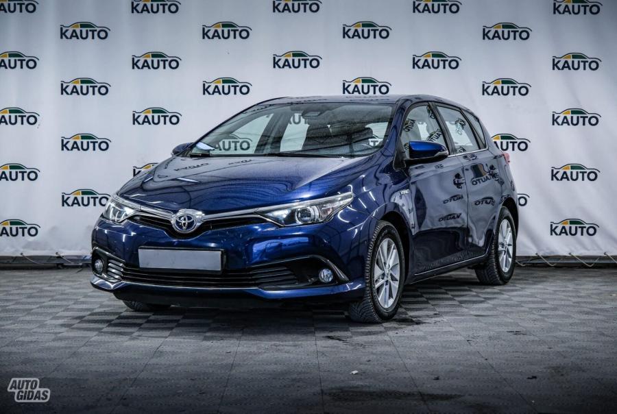 Toyota Auris 2018 in Kaunas, with an engine capacity of 1.80 L and mileage of 238 thousand km for 10490 €, photo 1 on AUTOMOTO.COM.LV
