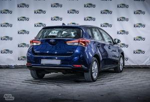 Toyota Auris 2018 in Kaunas, with an engine capacity of 1.80 L and mileage of 238 thousand km for 10490 €, photo 4 on AUTOMOTO.COM.LV