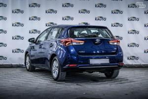 Toyota Auris 2018 in Kaunas, with an engine capacity of 1.80 L and mileage of 238 thousand km for 10490 €, photo 5 on AUTOMOTO.COM.LV